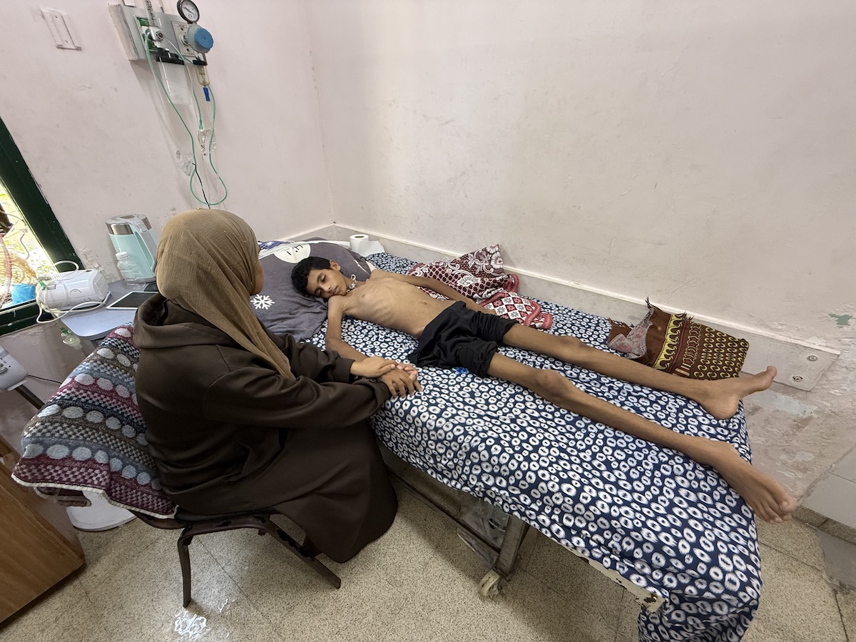 13-year-old Palestinian Velid seriously injured after an Israeli attack ...