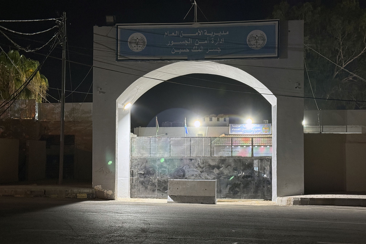 Jordan says border crossing with Israel to reopen on Sunday for ...