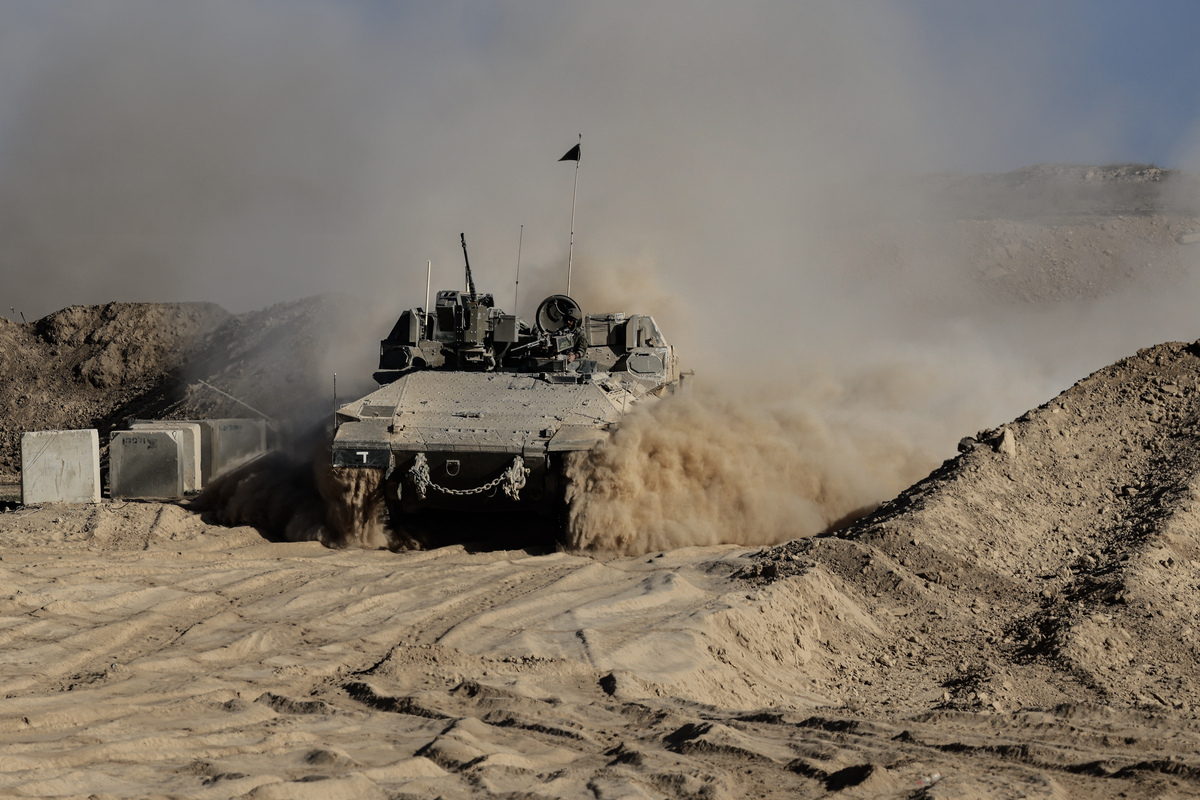 Israeli military mobility on the Gaza border – Middle East Monitor