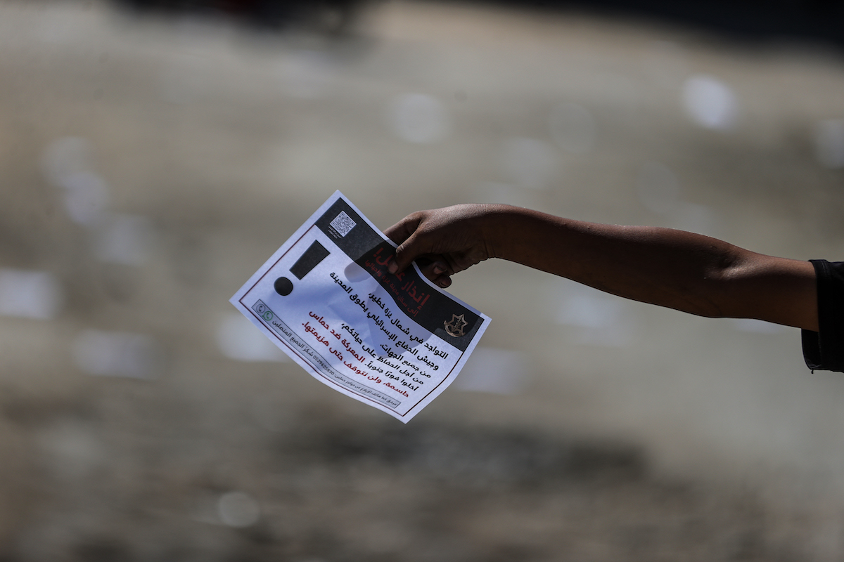 The Israeli army air-drops leaflets demanding evacuation of northern ...
