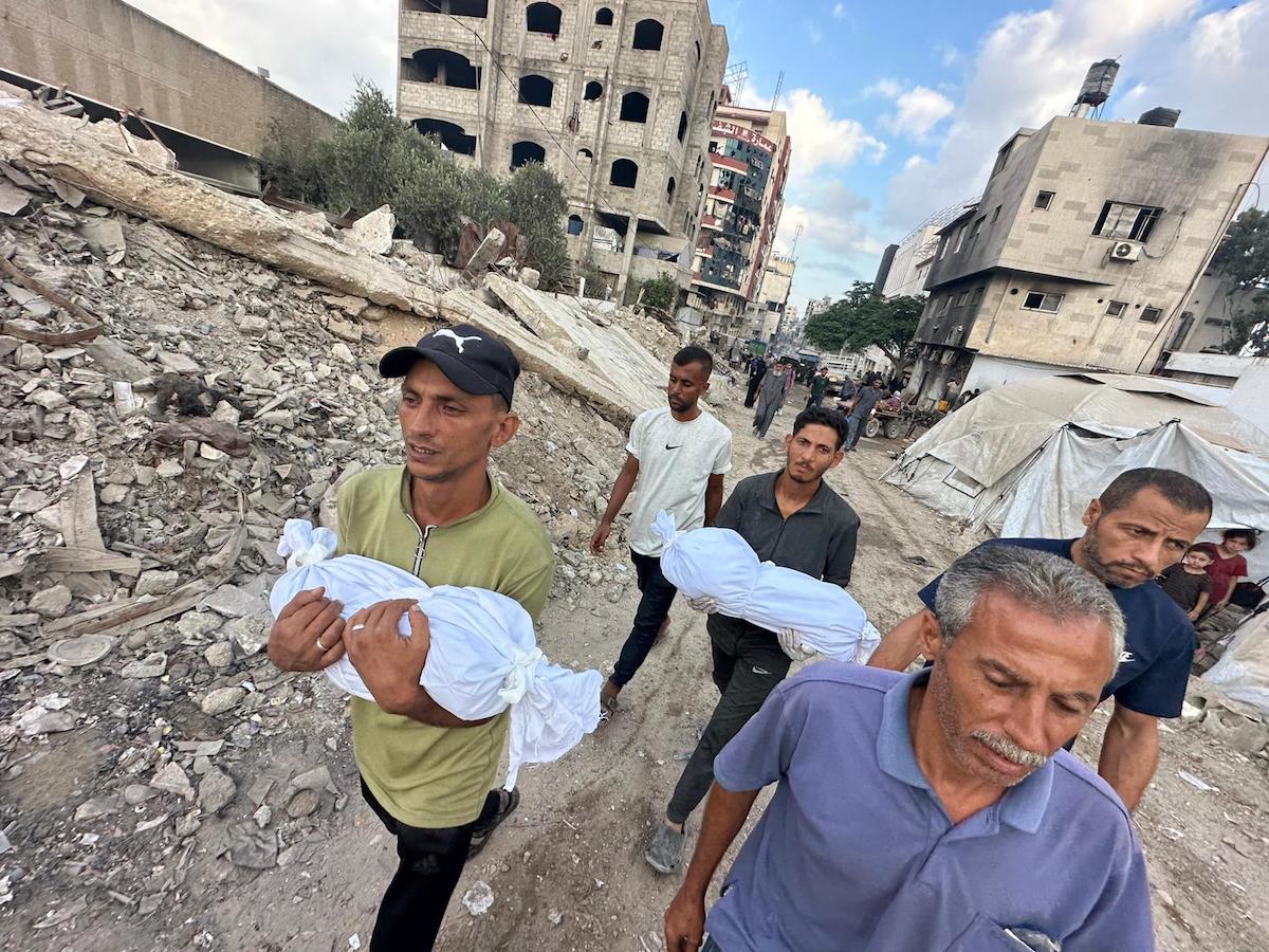 Funerals of Palestinians killed by recent Israeli attacks on civilians ...