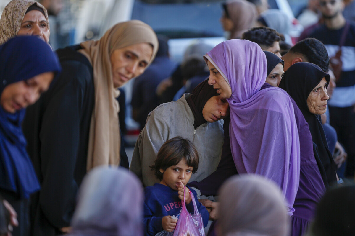 Journalist Yahya Barzaq laid to rest after Israeli strike in Deir al ...