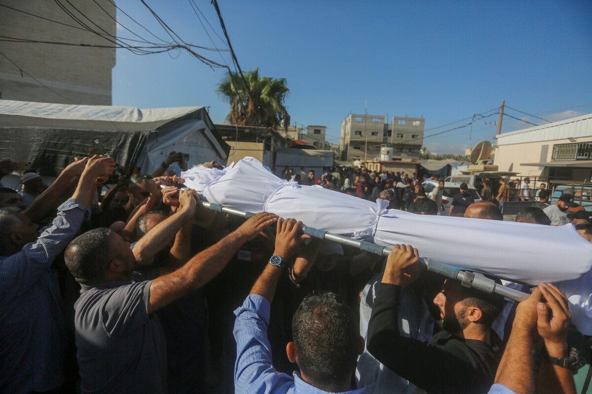 Journalist Yahya Barzaq laid to rest after Israeli strike in Deir al ...