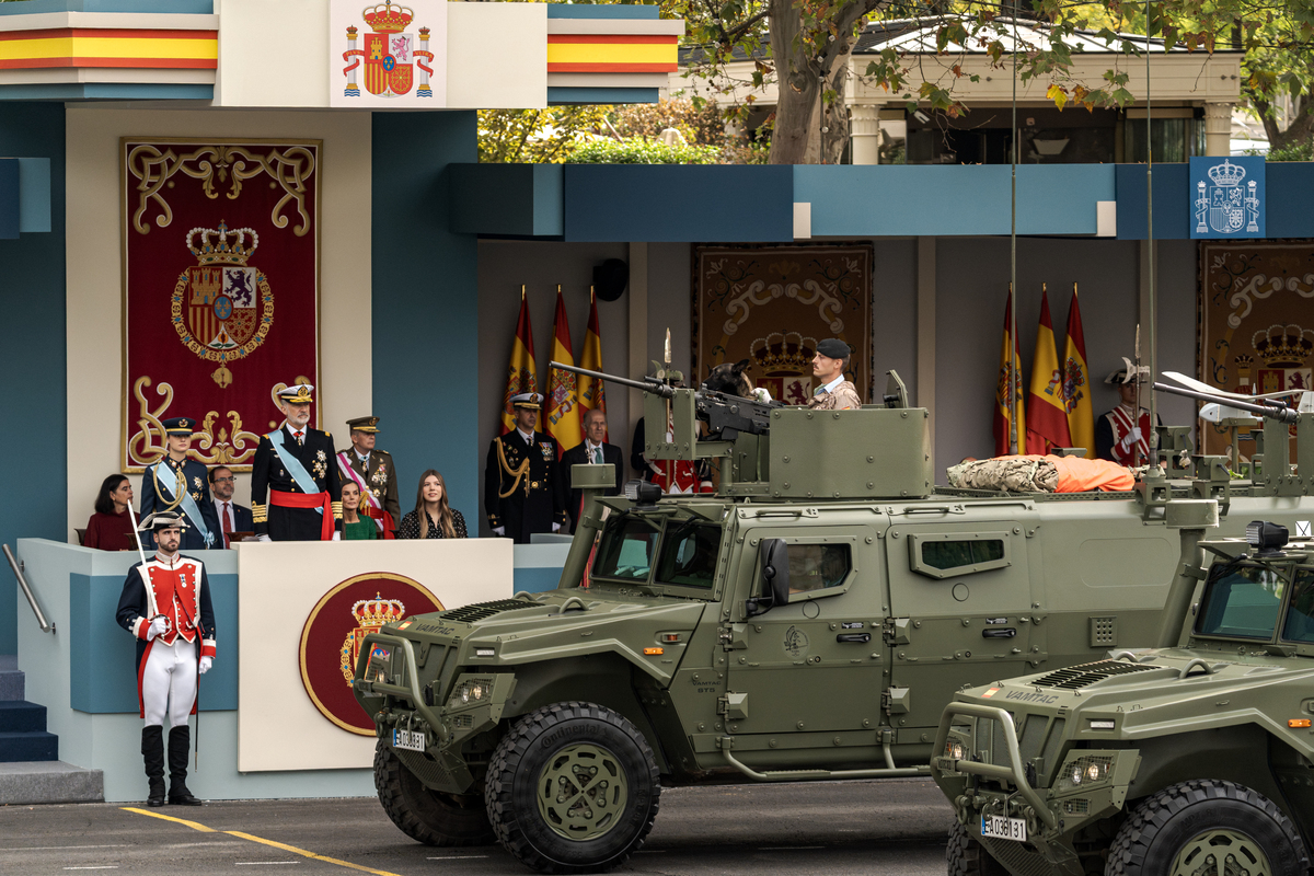 Traditional Spanish military parade marking Spain’s National Day ...