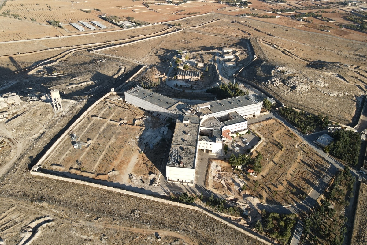 Damascus considers transforming Sednaya Prison into a museum – Middle ...