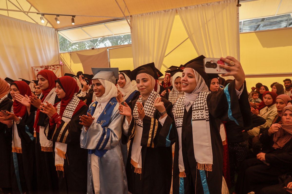 The first graduation ceremony after the war in Gaza – Middle East Monitor