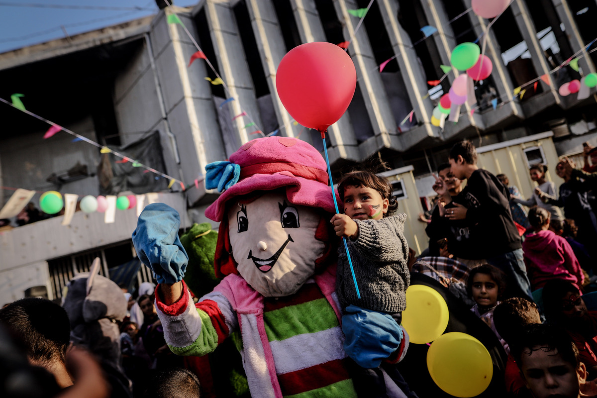 Gaza Film Festival brings moments of joy to children amidon going ...