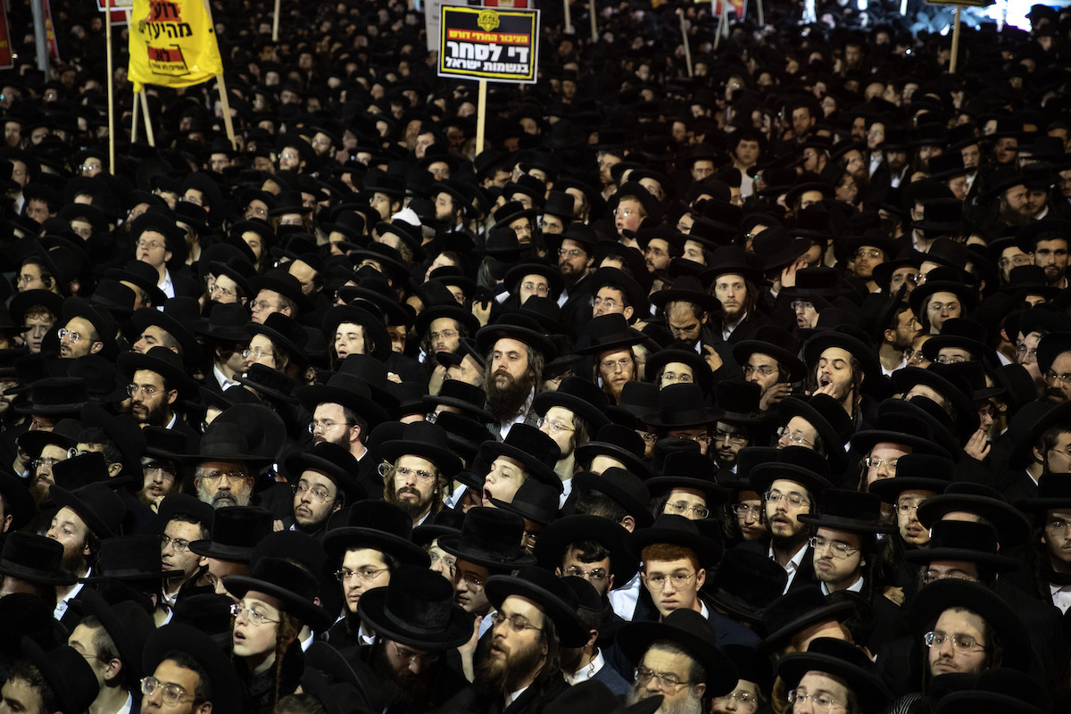 Thousands of Haredi Jews protest mandatory military service in ...