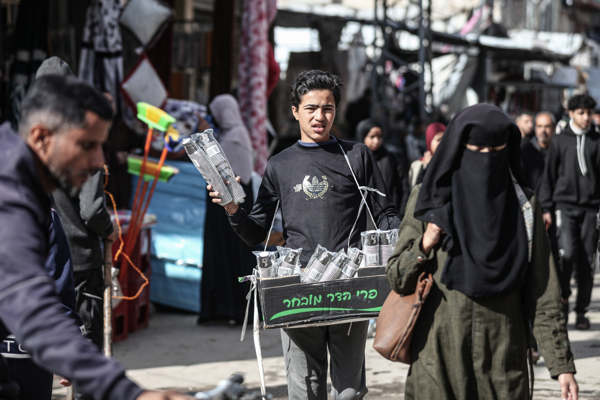 Market sees surge in activity at Nuseirat camp, Gaza after restricted ...