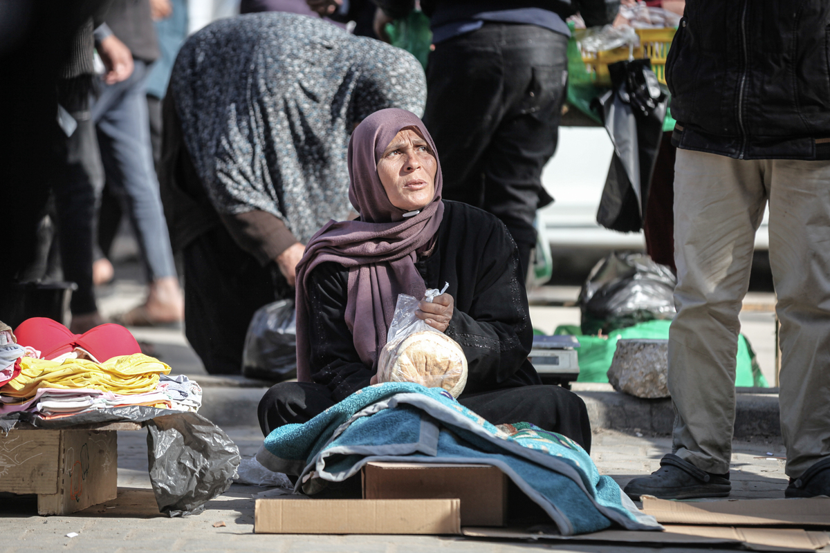 Market sees surge in activity at Nuseirat camp, Gaza after restricted ...