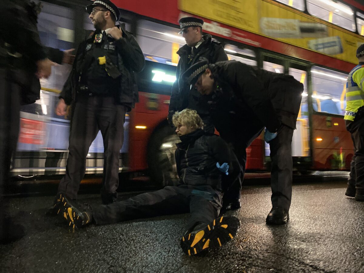 Prisoners for Palestine: Around 100 arrested for protesting outside ...